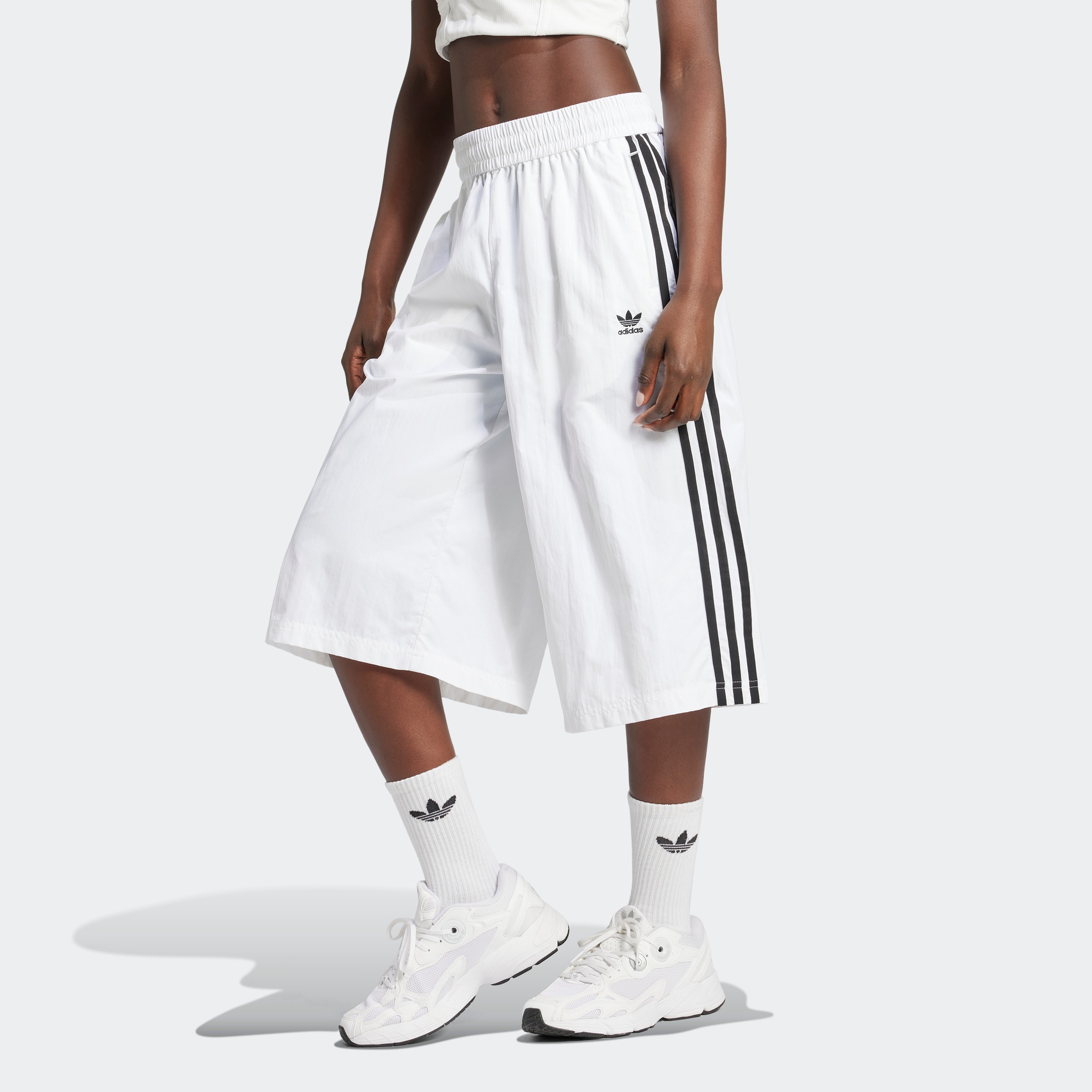 adidas Originals 3/4-Hose »WVN CAPRI SHORT«, (1 tlg.) für kaufen | BAUR