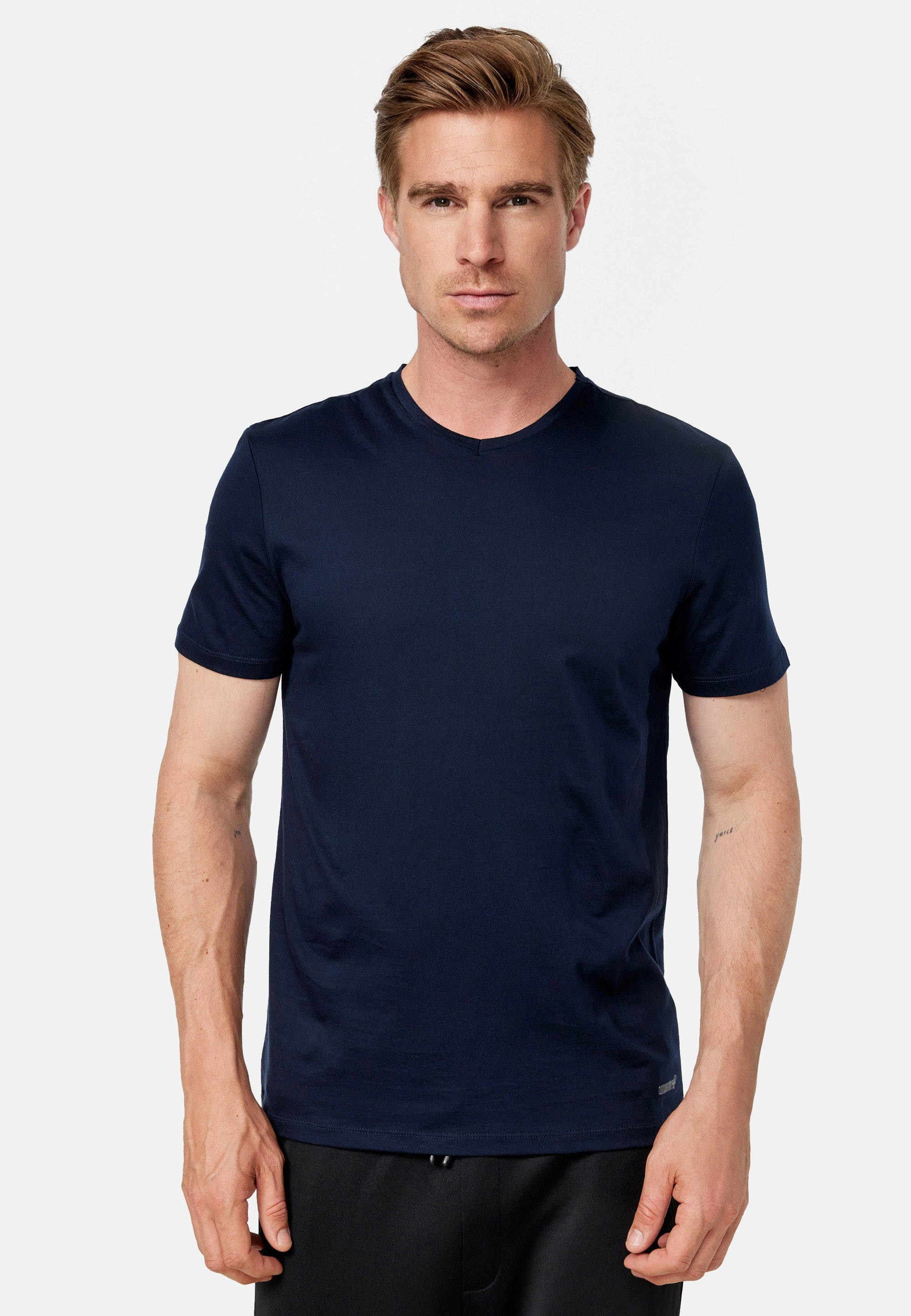 Ordinary Truffle T-Shirt »BREVAN«, mit stilvollem V-Ausschnitt ...